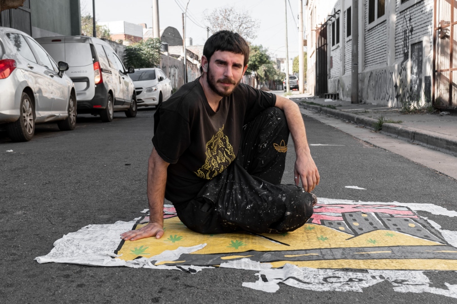 Juaka se hace escuchar en la calle - Otras Yerbas Rock